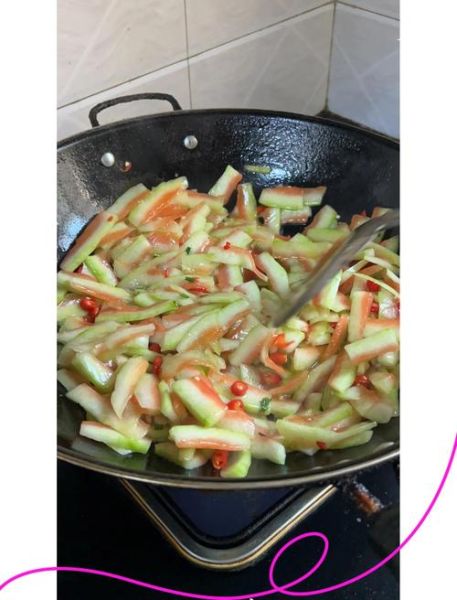 西瓜皮怎么腌咸菜_西瓜皮咸菜的做法步骤-第2张图片-山城妙识