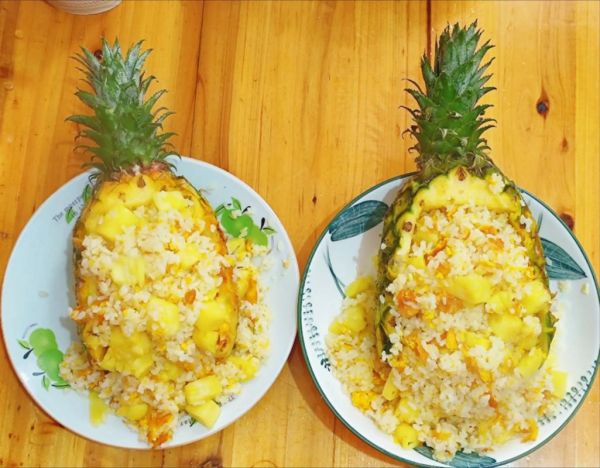 菠萝焖饭怎么做_菠萝焖饭用什么米最好-第2张图片-山城妙识