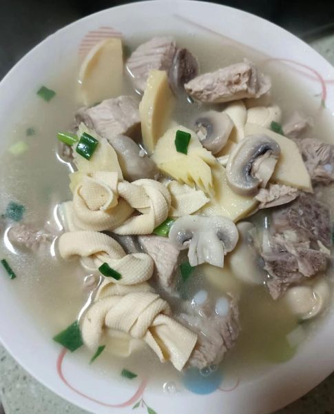 排骨冬笋汤怎么做_冬笋排骨汤的家常做法-第1张图片-山城妙识 排骨冬笋汤怎么做_冬笋排骨汤的家常做法-第1张图片-山城妙识