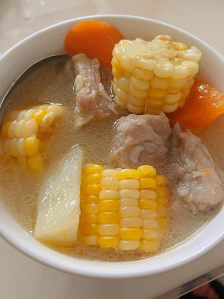 清炖玉米排骨怎么做_清炖玉米排骨需要焯水吗-第1张图片-山城妙识 清炖玉米排骨怎么做_清炖玉米排骨需要焯水吗-第1张图片-山城妙识