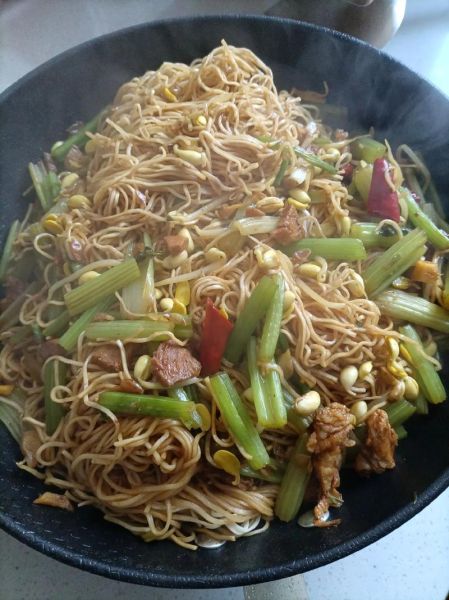 猪肉蒸面条怎么做_猪肉蒸面条的家常做法-第1张图片-山城妙识