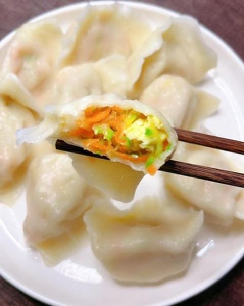 胡萝卜鸡蛋馅饺子怎么做_胡萝卜鸡蛋馅饺子好吃吗-第1张图片-山城妙识 胡萝卜鸡蛋馅饺子怎么做_胡萝卜鸡蛋馅饺子好吃吗-第1张图片-山城妙识