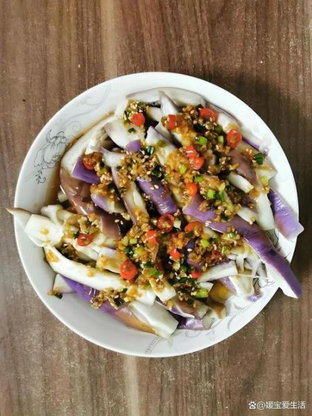 蒜蓉蒸茄子怎么做_蒜蓉蒸茄子需要蒸多久-第2张图片-山城妙识 蒜蓉蒸茄子怎么做_蒜蓉蒸茄子需要蒸多久-第2张图片-山城妙识