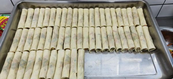 手工春卷皮怎么和面_春卷皮和面比例是多少-第2张图片-山城妙识 手工春卷皮怎么和面_春卷皮和面比例是多少-第2张图片-山城妙识