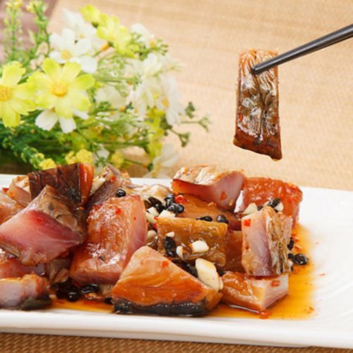 湖南烟熏干鱼怎么做好吃_湖南烟熏干鱼正宗做法-第1张图片-山城妙识