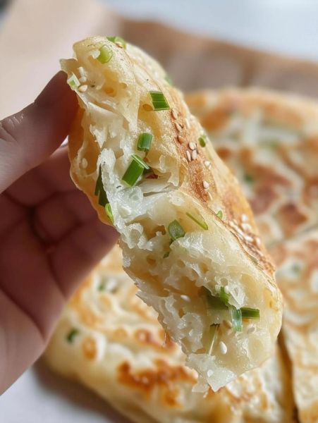 葱花油饼怎么做_葱花油饼和面比例-第1张图片-山城妙识 葱花油饼怎么做_葱花油饼和面比例-第1张图片-山城妙识