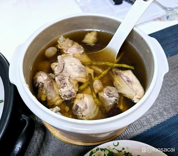 鸭腿汤怎么炖好喝_鸭腿汤去腥技巧-第2张图片-山城妙识