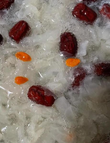 银耳红枣汤的做法_银耳红枣汤怎么煮才出胶-第2张图片-山城妙识 银耳红枣汤的做法_银耳红枣汤怎么煮才出胶-第2张图片-山城妙识