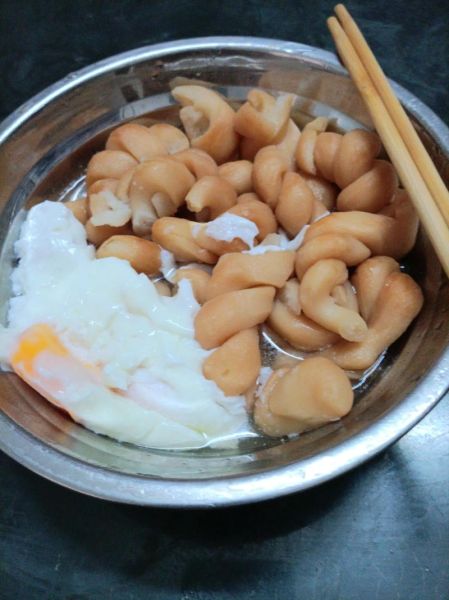 鸡蛋炒麻花家常做法_鸡蛋炒麻花怎么做-第1张图片-山城妙识 鸡蛋炒麻花家常做法_鸡蛋炒麻花怎么做-第1张图片-山城妙识