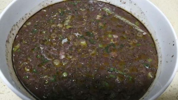 猪血怎么蒸好吃_蒸猪血的正确方法-第3张图片-山城妙识 猪血怎么蒸好吃_蒸猪血的正确方法-第3张图片-山城妙识