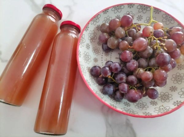 葡萄汁怎么榨_破壁机榨葡萄汁要不要去皮-第1张图片-山城妙识 葡萄汁怎么榨_破壁机榨葡萄汁要不要去皮-第1张图片-山城妙识