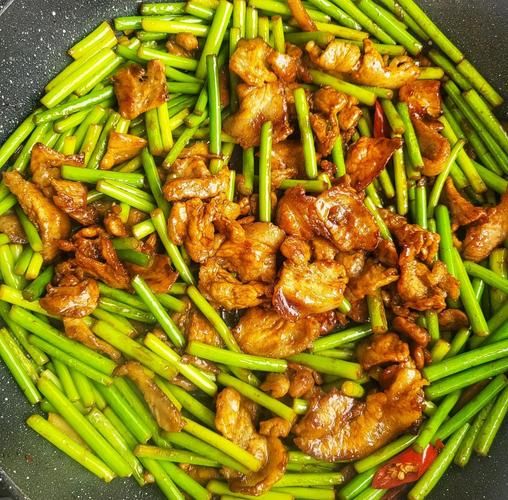 蒜苔炒瘦肉怎么做_蒜苔炒瘦肉先炒蒜苔还是先炒肉-第3张图片-山城妙识 蒜苔炒瘦肉怎么做_蒜苔炒瘦肉先炒蒜苔还是先炒肉-第3张图片-山城妙识