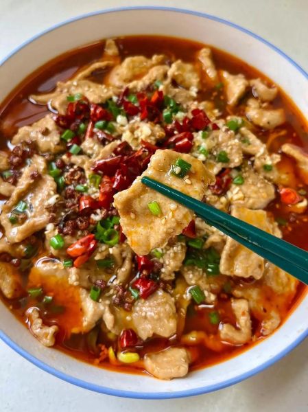 水煮肉片怎么做才嫩_水煮肉片用哪个部位的肉-第1张图片-山城妙识