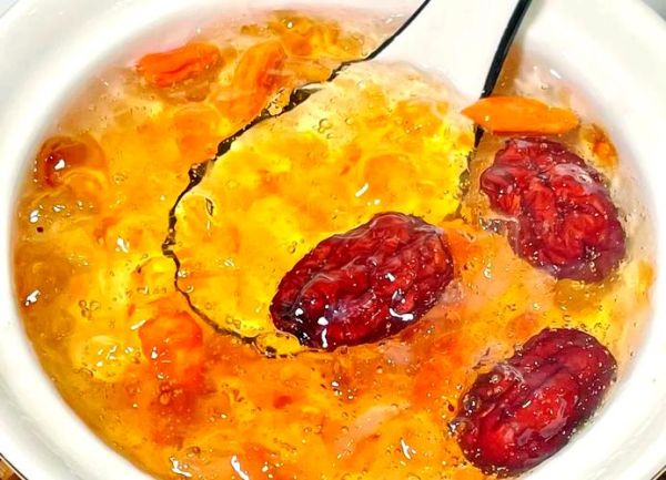 连吃一个月桃胶的效果_桃胶真的可以美容吗-第1张图片-山城妙识