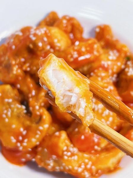 糖醋鱼块怎么做_糖醋鱼块的做法和步骤视频-第1张图片-山城妙识