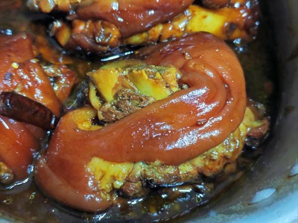 酱猪蹄子最正宗的做法_家庭版零失败教程-第2张图片-山城妙识 酱猪蹄子最正宗的做法_家庭版零失败教程-第2张图片-山城妙识