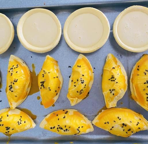 自制榴莲酥怎么做_榴莲酥皮怎么分层-第1张图片-山城妙识