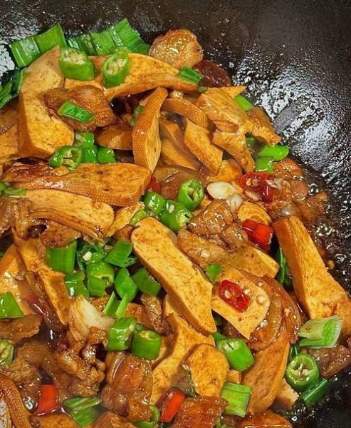 香干炒肉的营养价值_香干炒肉能减肥吗-第1张图片-山城妙识