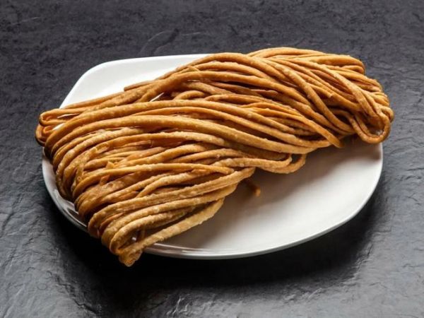 油炸馓子怎么做_炸馓子不碎的技巧-第2张图片-山城妙识