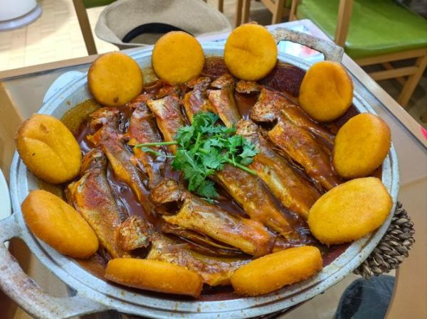 鱼锅玉米饼子怎么做_鱼锅玉米饼子家常做法-第2张图片-山城妙识 鱼锅玉米饼子怎么做_鱼锅玉米饼子家常做法-第2张图片-山城妙识