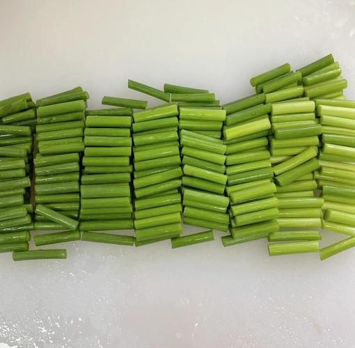 蒜苔炒肉的热量是多少_减肥能吃吗-第3张图片-山城妙识 蒜苔炒肉的热量是多少_减肥能吃吗-第3张图片-山城妙识