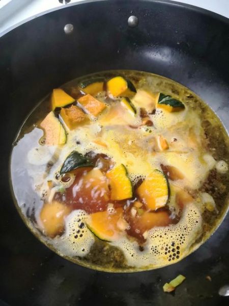 炖窝瓜怎么做_炖窝瓜需要焯水吗-第1张图片-山城妙识