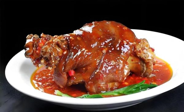 蒸肘子最正宗的做法_怎么做不腥不腻-第1张图片-山城妙识