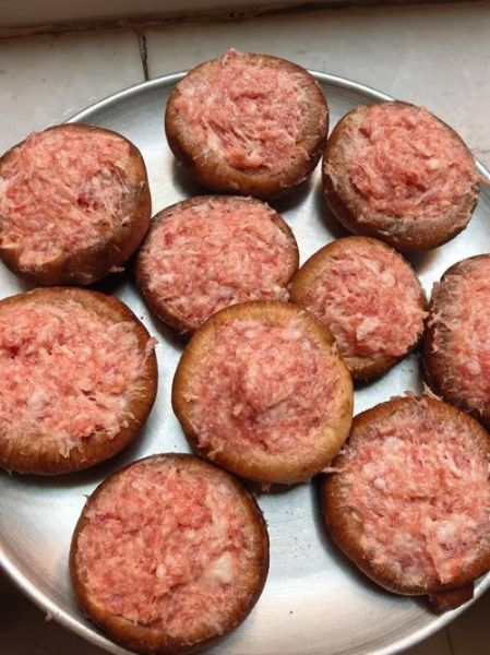 香菇酿肉怎么做_香菇酿肉蒸多久-第1张图片-山城妙识 香菇酿肉怎么做_香菇酿肉蒸多久-第1张图片-山城妙识