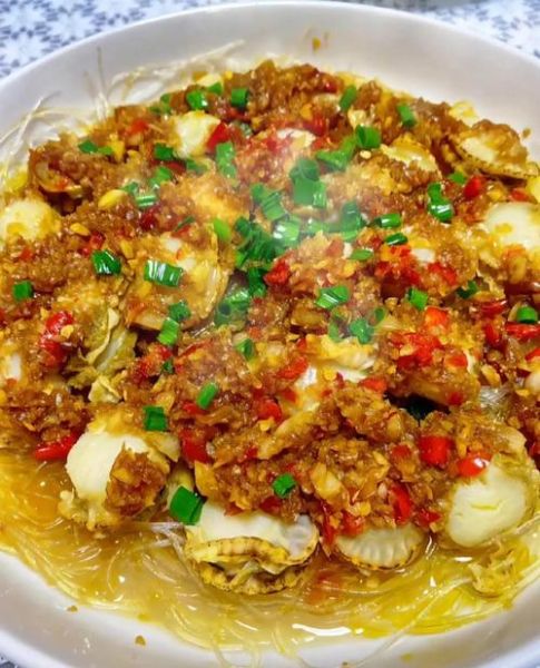 蒜蓉粉丝扇贝怎么做_蒜蓉粉丝扇贝蒸多久-第1张图片-山城妙识