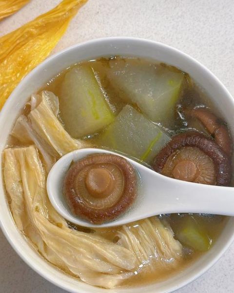 香菇冬瓜汤怎么做好喝_家常做法步骤详解-第2张图片-山城妙识 香菇冬瓜汤怎么做好喝_家常做法步骤详解-第2张图片-山城妙识