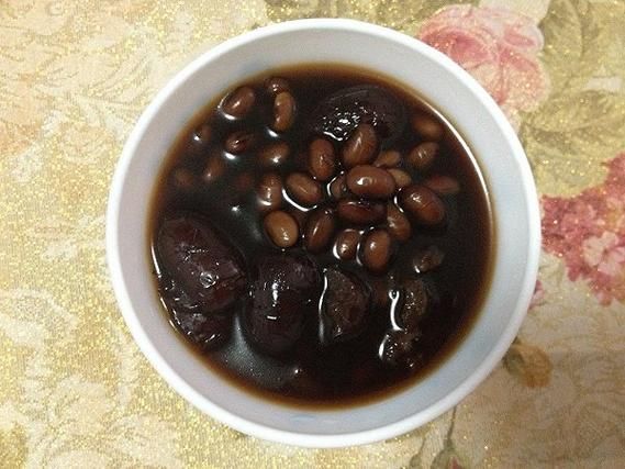 狗肉煲黑豆的功效_适合哪些人吃-第1张图片-山城妙识 狗肉煲黑豆的功效_适合哪些人吃-第1张图片-山城妙识