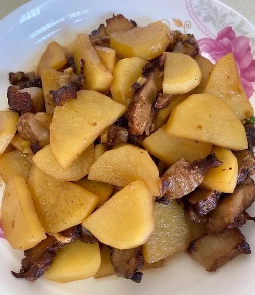 土豆炒肉怎么做好吃_土豆炒肉的家常做法-第1张图片-山城妙识 土豆炒肉怎么做好吃_土豆炒肉的家常做法-第1张图片-山城妙识