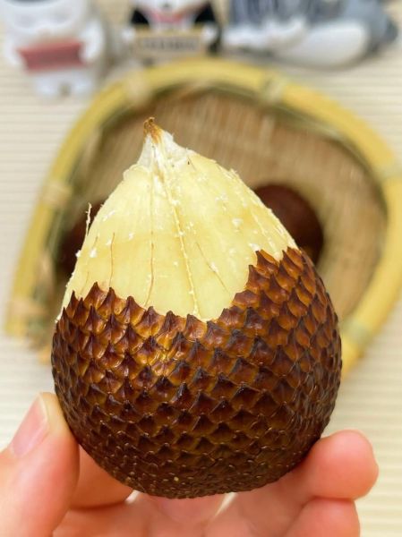 蛇皮果怎么吃图解_蛇皮果的正确吃法-第2张图片-山城妙识