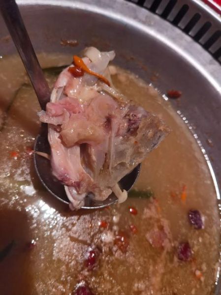 草鱼头火锅怎么做_草鱼头火锅的家常做法-第2张图片-山城妙识