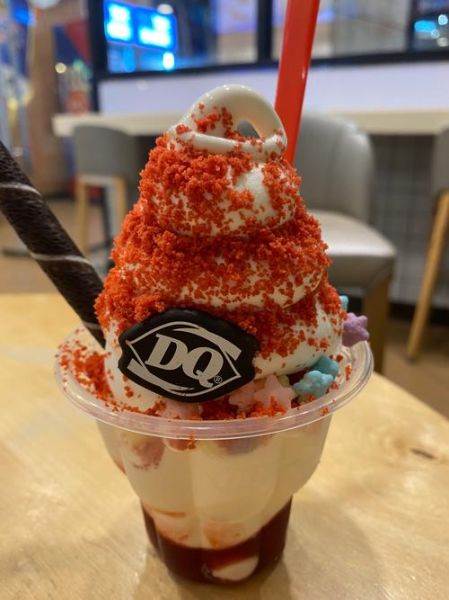 冰淇淋圣代图片高清_如何拍出诱人质感-第1张图片-山城妙识 冰淇淋圣代图片高清_如何拍出诱人质感-第1张图片-山城妙识