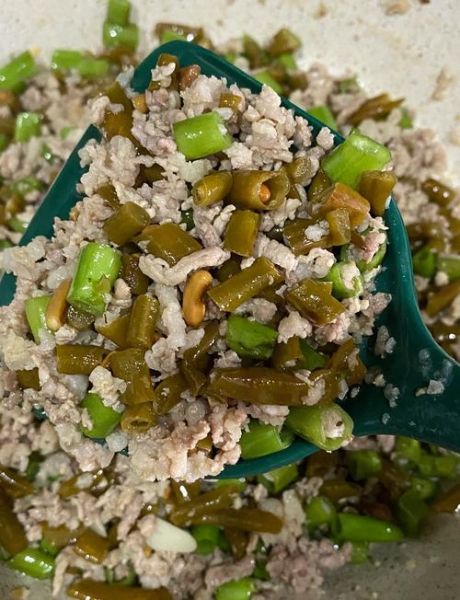 泡豇豆炒肉怎么炒才脆_泡豇豆炒肉用焯水吗-第3张图片-山城妙识 泡豇豆炒肉怎么炒才脆_泡豇豆炒肉用焯水吗-第3张图片-山城妙识