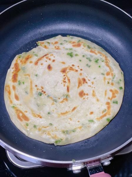 葱油饼怎么和面才酥脆_家常葱油饼做法窍门-第3张图片-山城妙识 葱油饼怎么和面才酥脆_家常葱油饼做法窍门-第3张图片-山城妙识