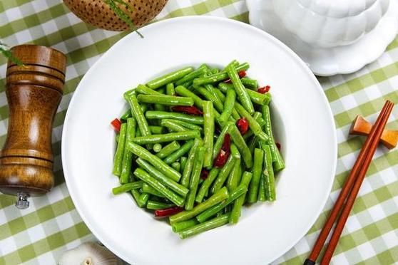 炒豆角怎么炒才翠绿_炒豆角用焯水吗-第3张图片-山城妙识 炒豆角怎么炒才翠绿_炒豆角用焯水吗-第3张图片-山城妙识