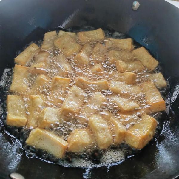 炸香干怎么做好吃_炸香干的做法大全-第1张图片-山城妙识 炸香干怎么做好吃_炸香干的做法大全-第1张图片-山城妙识