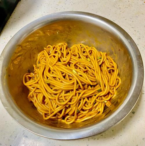 热干面怎么做才正宗_碱水面怎么煮不糊-第1张图片-山城妙识