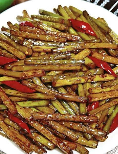 蒜苔怎么炒好吃_蒜苔的家常做法大全-第1张图片-山城妙识