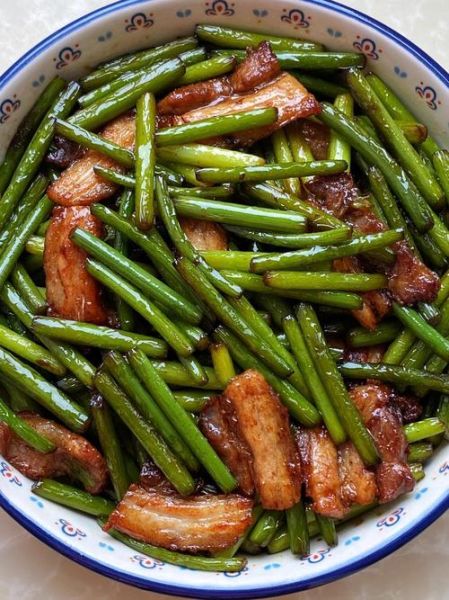 蒜苔怎么炒好吃_蒜苔的家常做法大全-第3张图片-山城妙识