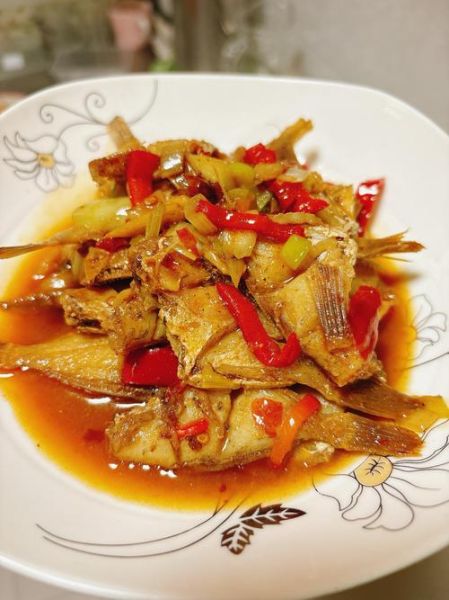 红烧剥皮鱼怎么做才好吃_家常做法步骤详解-第1张图片-山城妙识