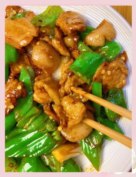 简单炒肉的家常做法_炒肉怎么炒才嫩-第1张图片-山城妙识