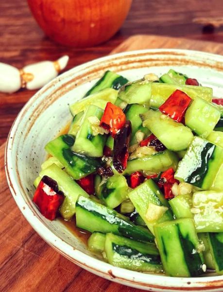 炒黄瓜怎么做好吃又简单_炒黄瓜要不要焯水-第1张图片-山城妙识 炒黄瓜怎么做好吃又简单_炒黄瓜要不要焯水-第1张图片-山城妙识