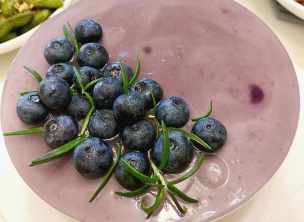 蓝莓慕斯怎么做_蓝莓慕斯需要吉利丁吗-第3张图片-山城妙识