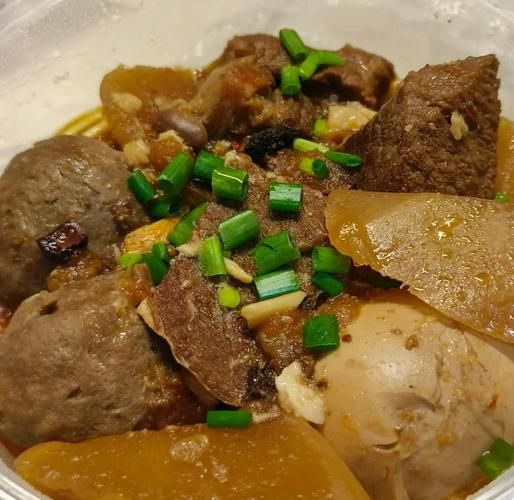 萝卜牛腩饭怎么做_萝卜牛腩饭用什么牛腩-第1张图片-山城妙识 萝卜牛腩饭怎么做_萝卜牛腩饭用什么牛腩-第1张图片-山城妙识