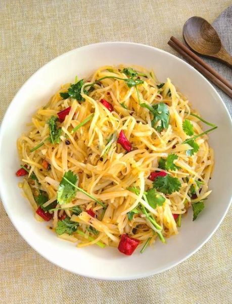 炝炒土豆丝怎么炒才脆_土豆丝要不要焯水-第1张图片-山城妙识