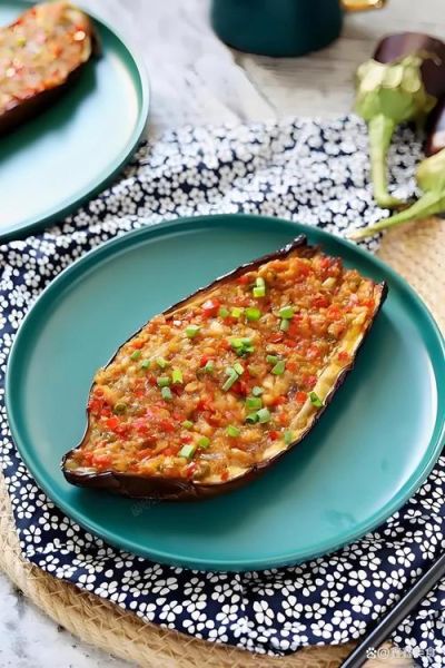 烤茄子的蒜蓉怎么做_蒜蓉酱比例是多少-第1张图片-山城妙识