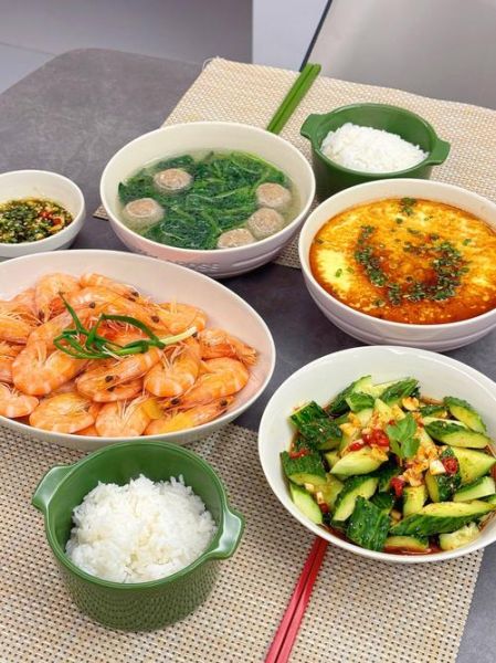 三口之家一周家常菜谱_如何搭配营养均衡-第1张图片-山城妙识